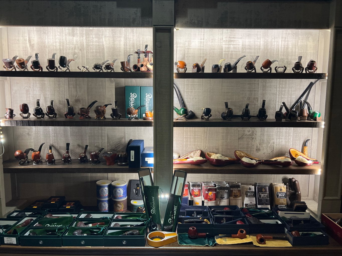 Pipes | Mr G's Cigar and Pipe Shop