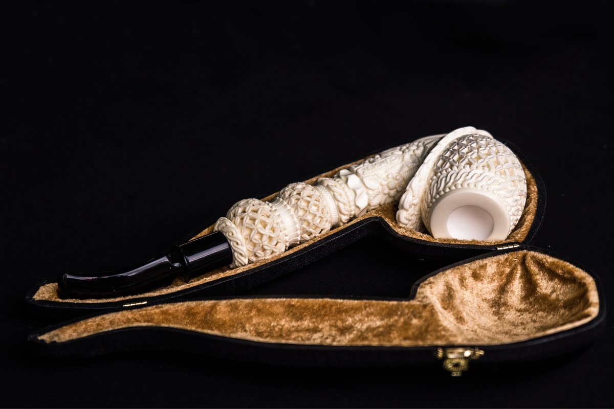 The History of Smoking Pipes: A Timeless Tradition